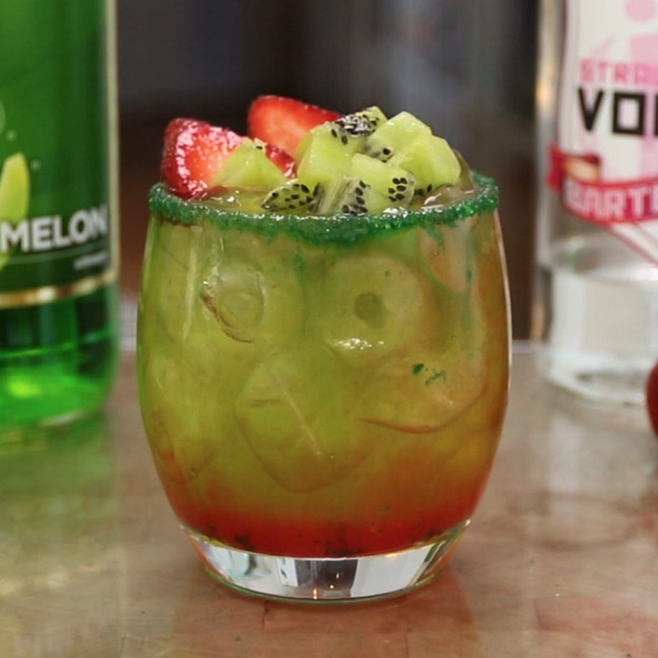 Kiwi Berry Refresher Cocktail Recipe