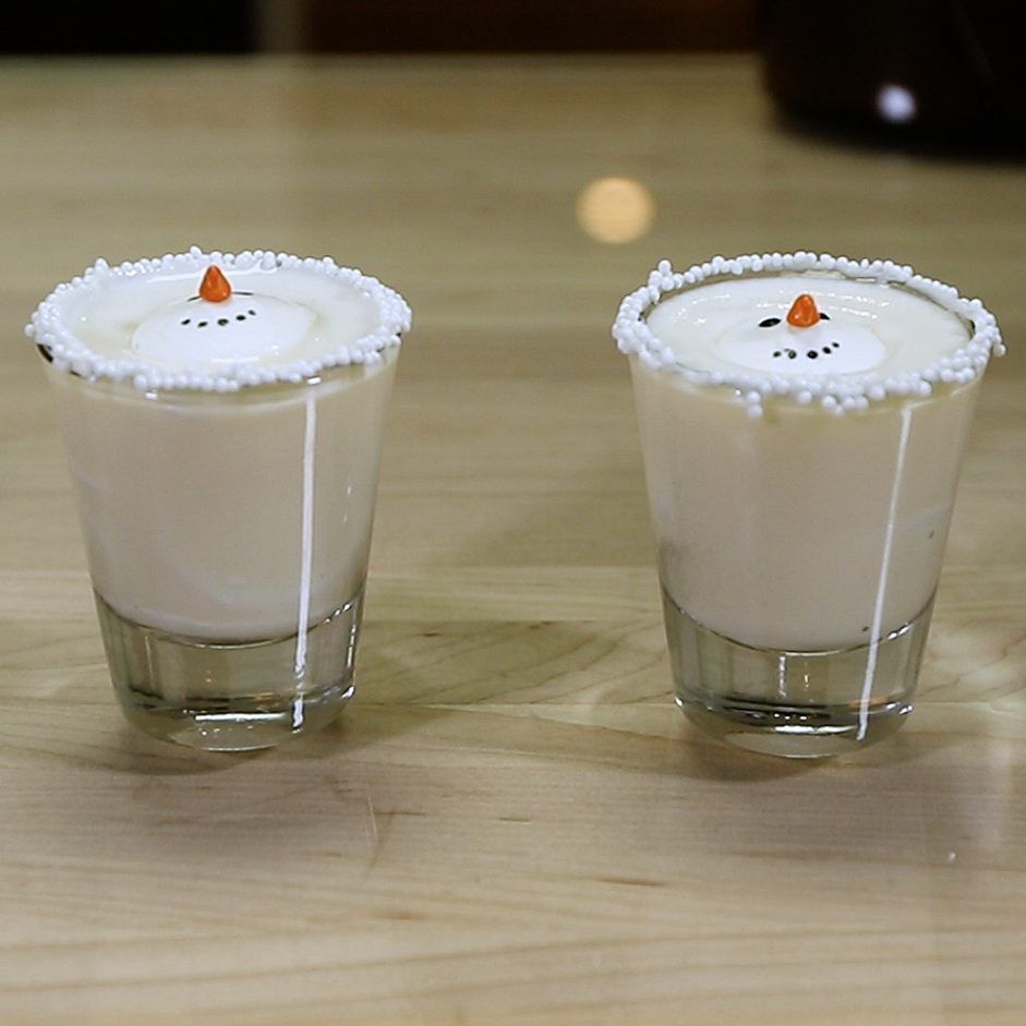 Melted Snowman Shots Cocktail Recipe
