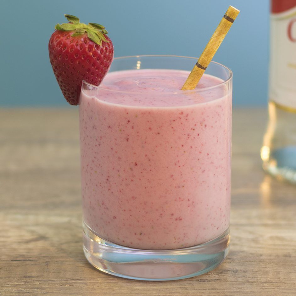 Strawberry Batida Cocktail Recipe