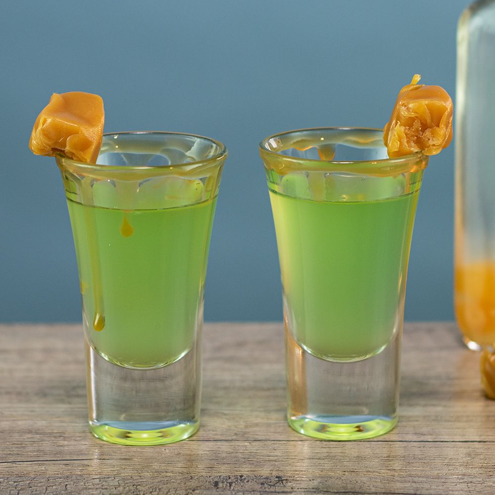 Carnival Caramel Apple Cocktail Recipe