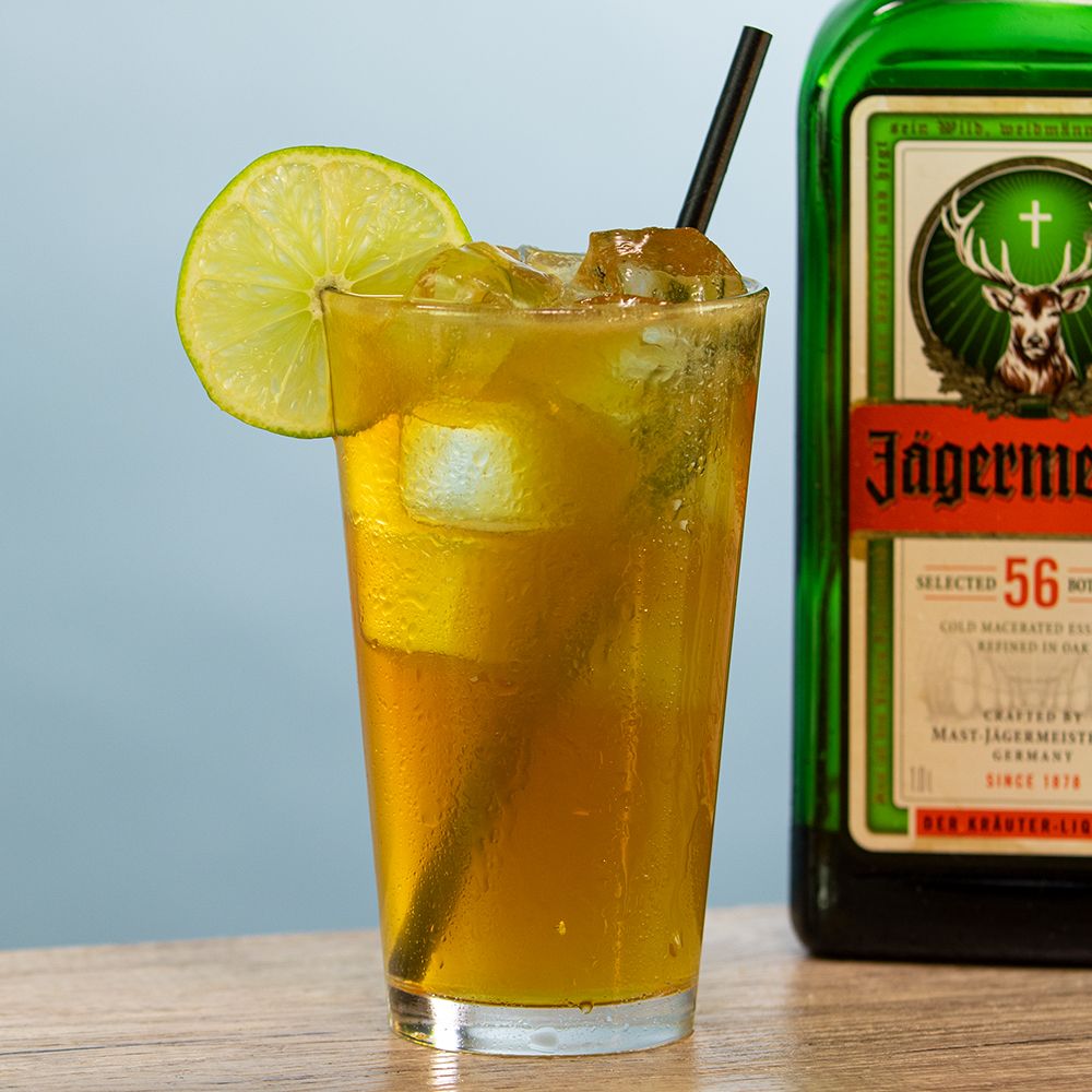 Golden Dagger Cocktail Recipe