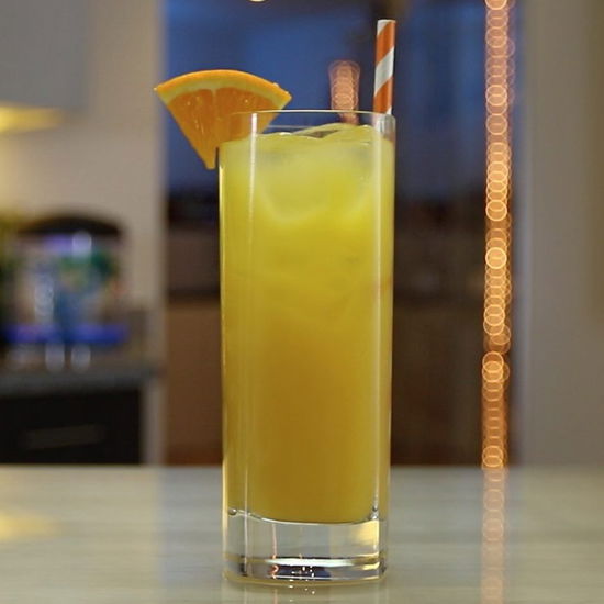 21 Easy Vodka Drinks With 3-Ingredients Or Less